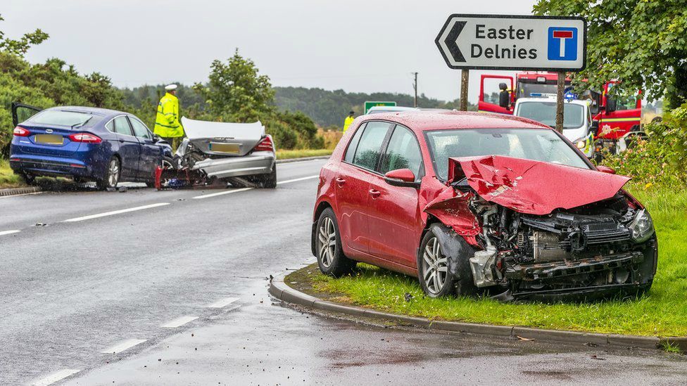 Four people hurt in three vehicle crash near Nairn - BBC News