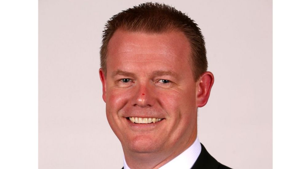 'Russ' Rules' football coach Russ Powell dies - BBC News