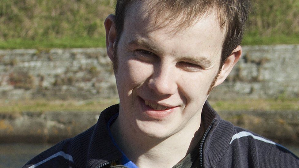 Stefan Sutherland: Police launch beach death review - BBC News