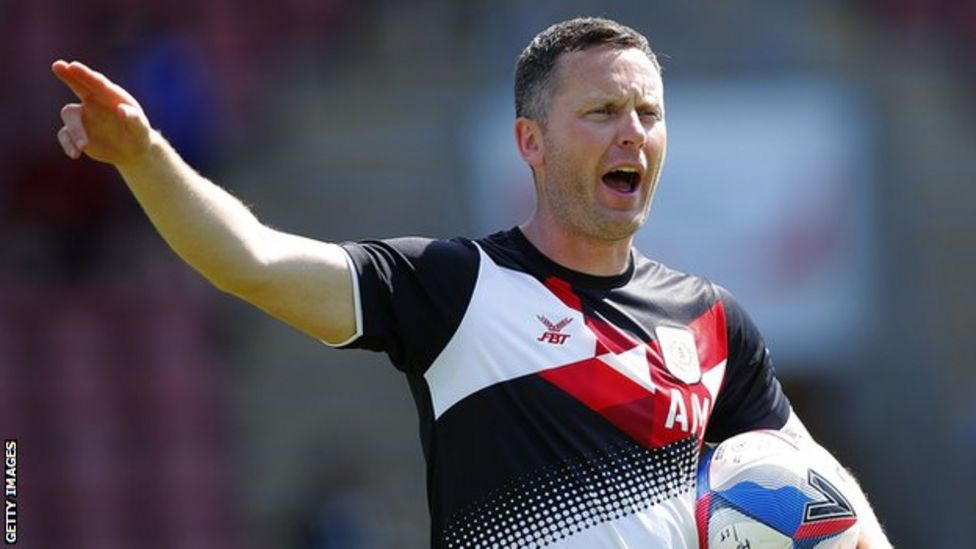 Alex Morris: Crewe players need 'some loving' to end season positively ...