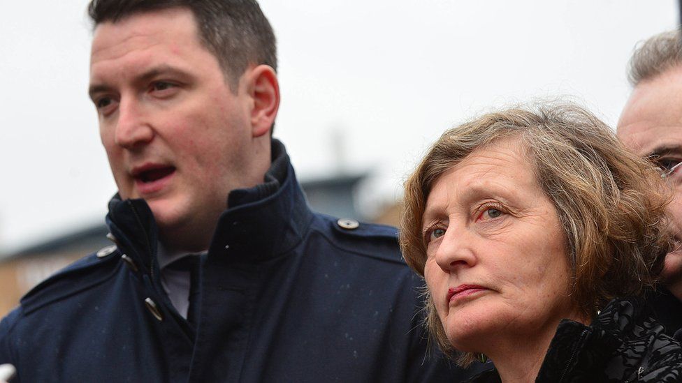 Pat Finucane: Government decision due on inquiry - BBC News
