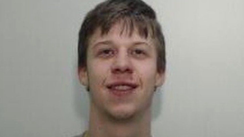 Leigh canal murder: Teenagers detained over 'evil' killing - BBC News