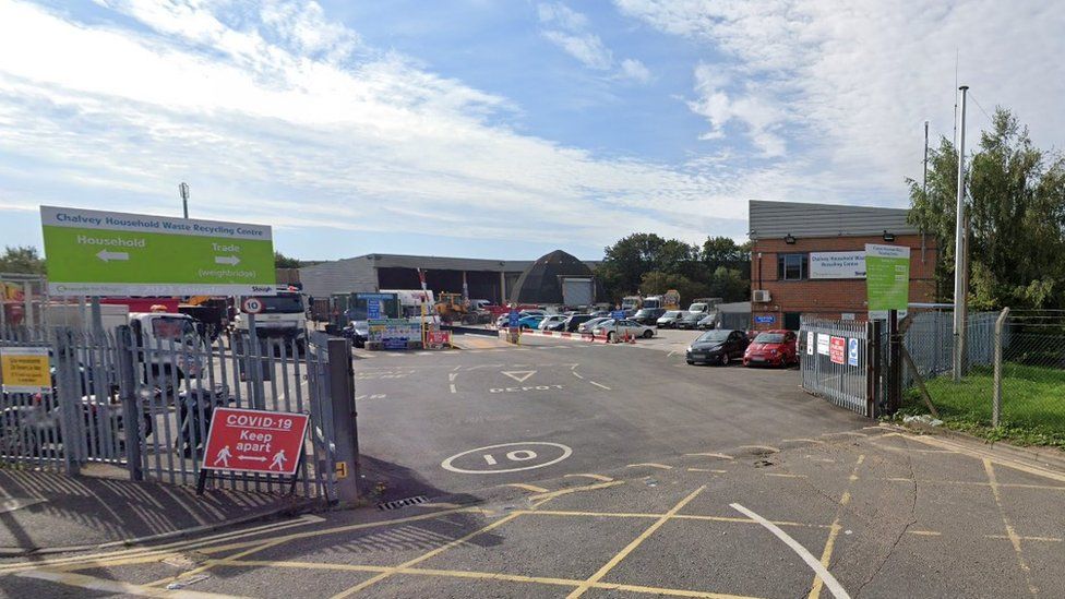 Slough: Charges set to come in to dump DIY waste - BBC News