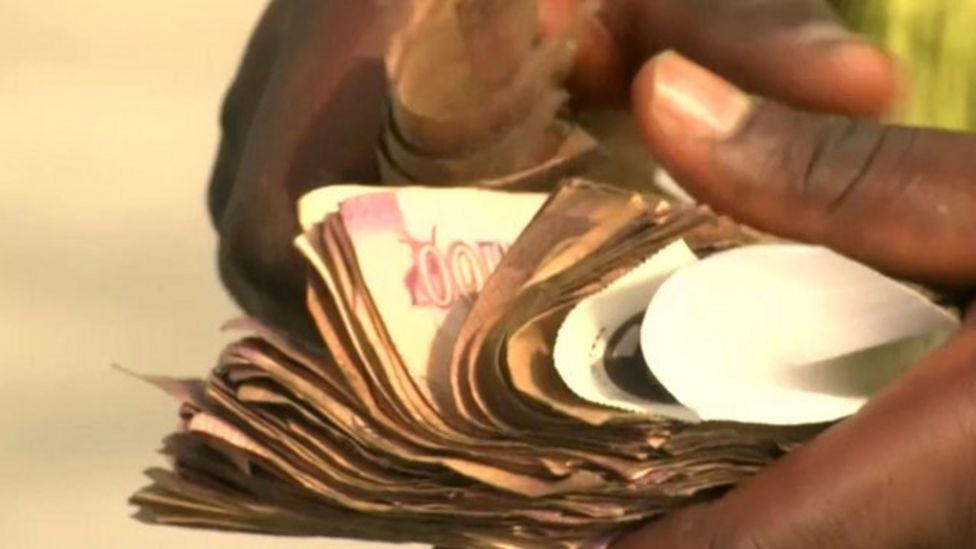 Nigeria fuel crisis: Why is Africa's largest oil producer short of petrol? - BBC News