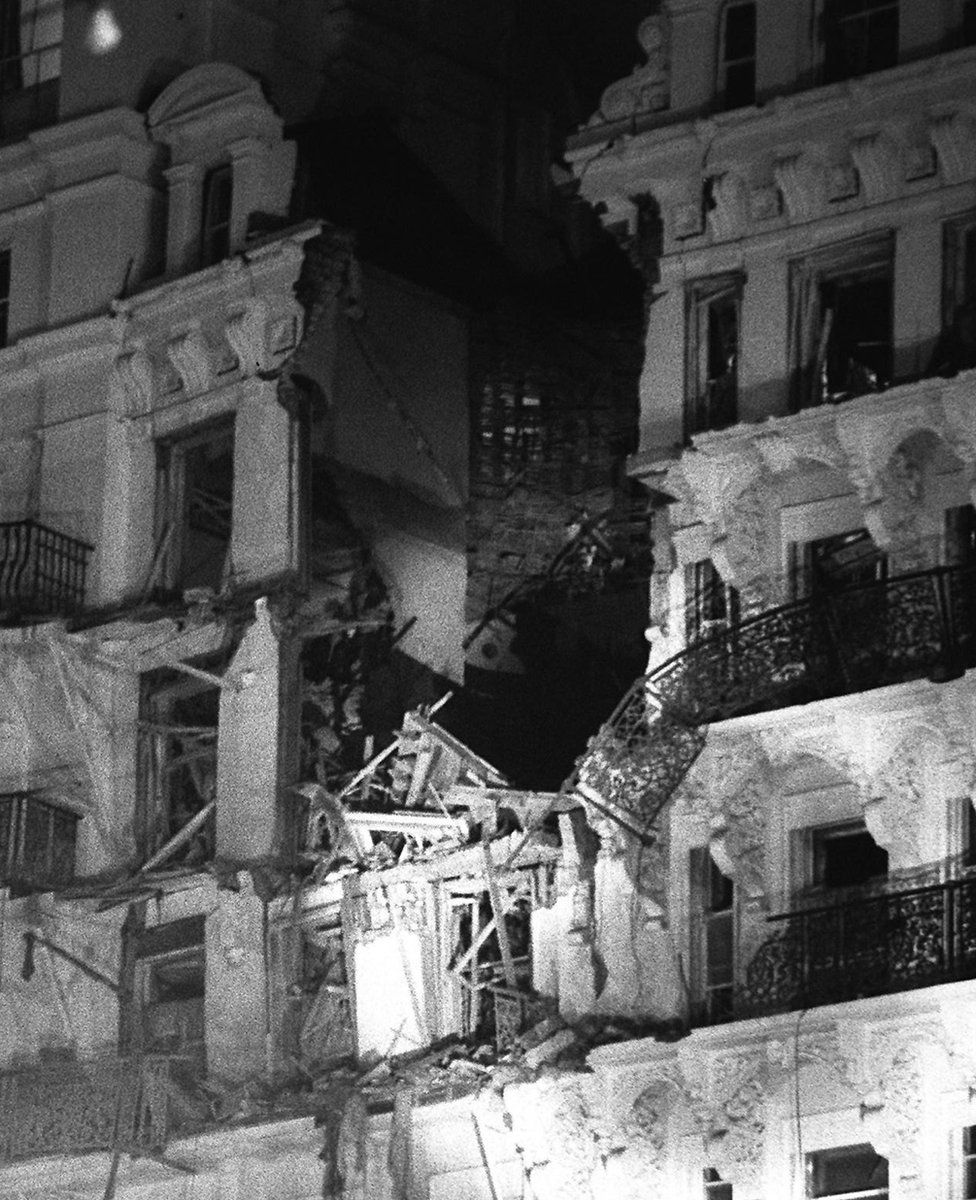 Brighton Grand Hotel IRA bomb responders' 'asbestos fear' - BBC News