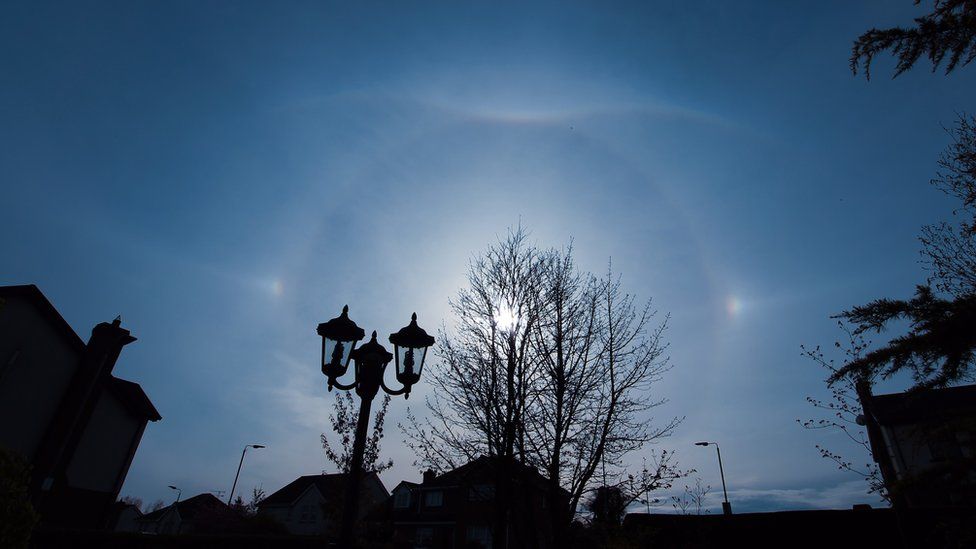 Weather: The optical halos pictured during lockdown - BBC News