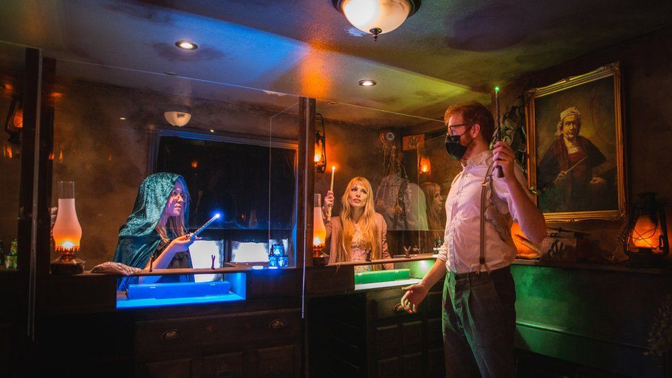 Wands revive memories of the smart home dream - BBC News