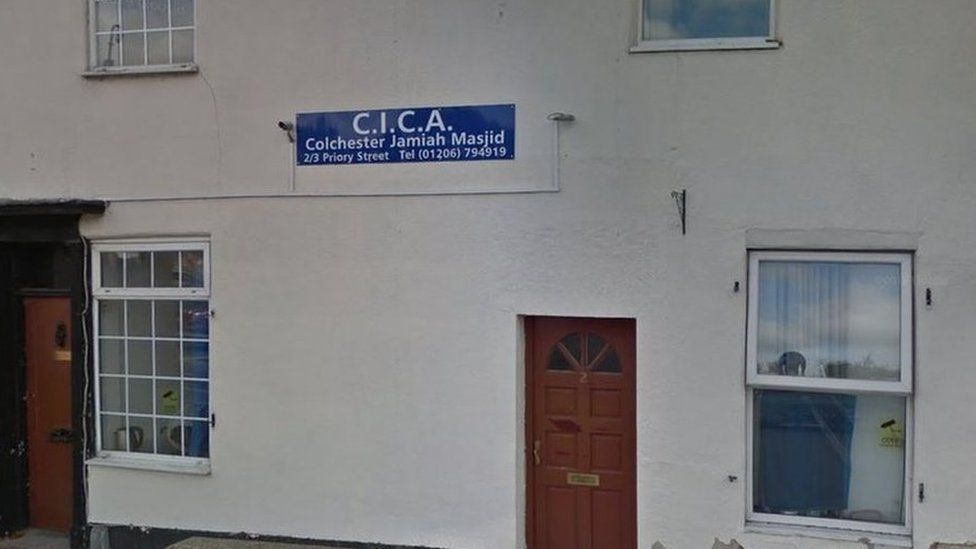 Colchester mosque: Man sentenced for malicious phone call - BBC News
