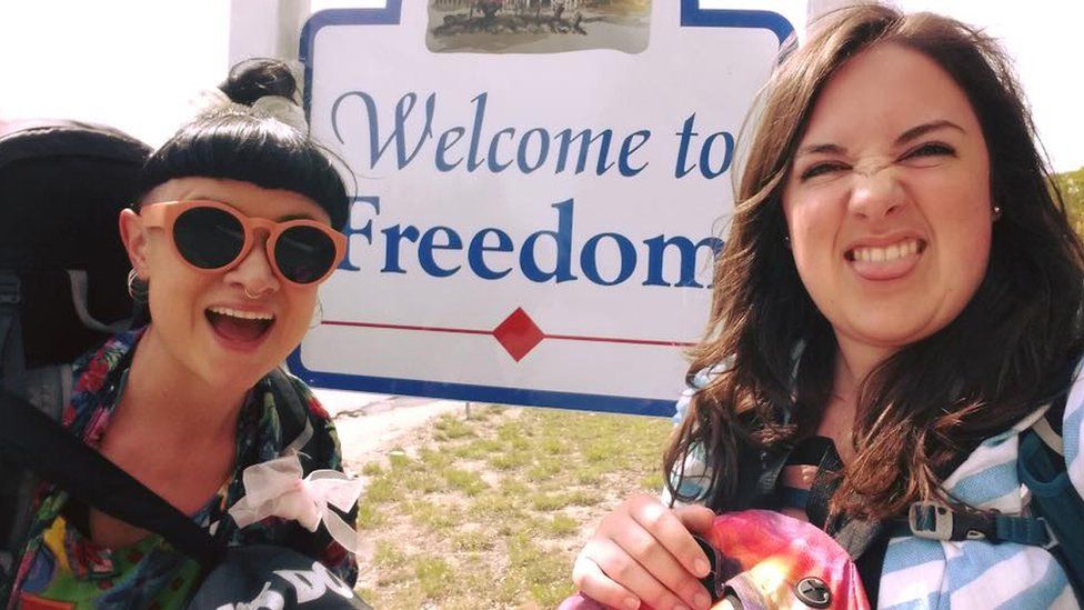 Travel the US for free? Here's how Sarah and Lilly did it - BBC News