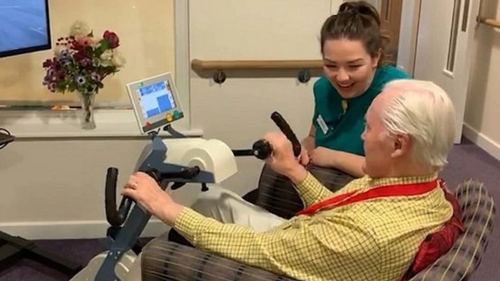 Coronavirus: BCP Council says lockdown could cost £53m - BBC News