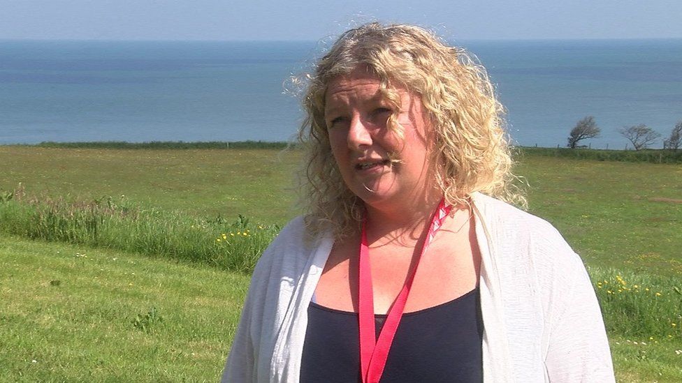 Targed £40,000 yr Urdd i dalu am wyliau i 250 o blant - BBC Cymru Fyw