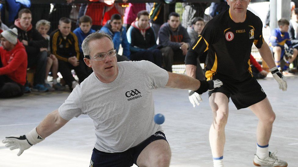 Handball: Ulster revival of the GAA's 'poor relative' - BBC News