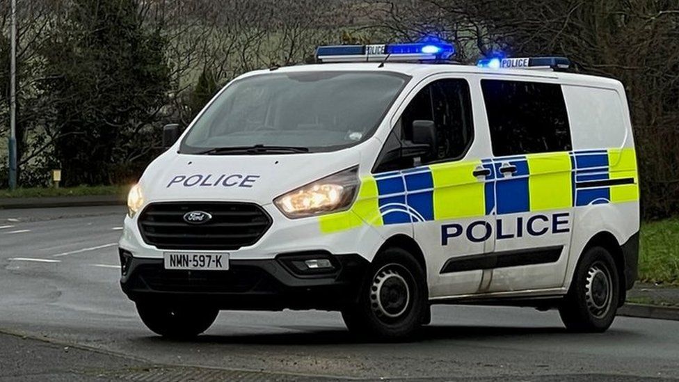 Isle of Man police officers to receive one-off £3k pay award - BBC News