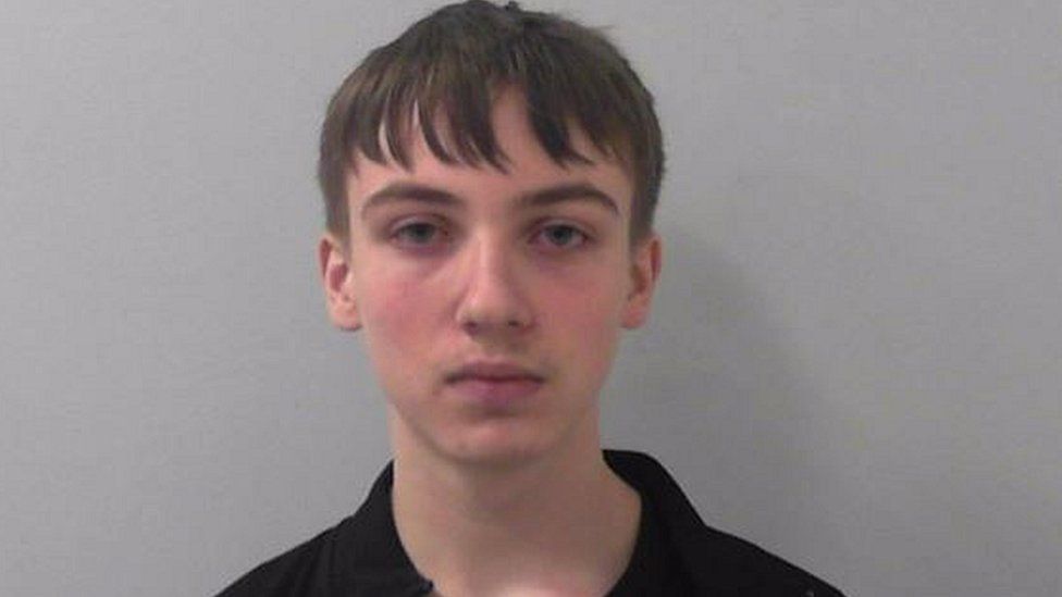 Man, 18, sentenced over indecent images of children - BBC News
