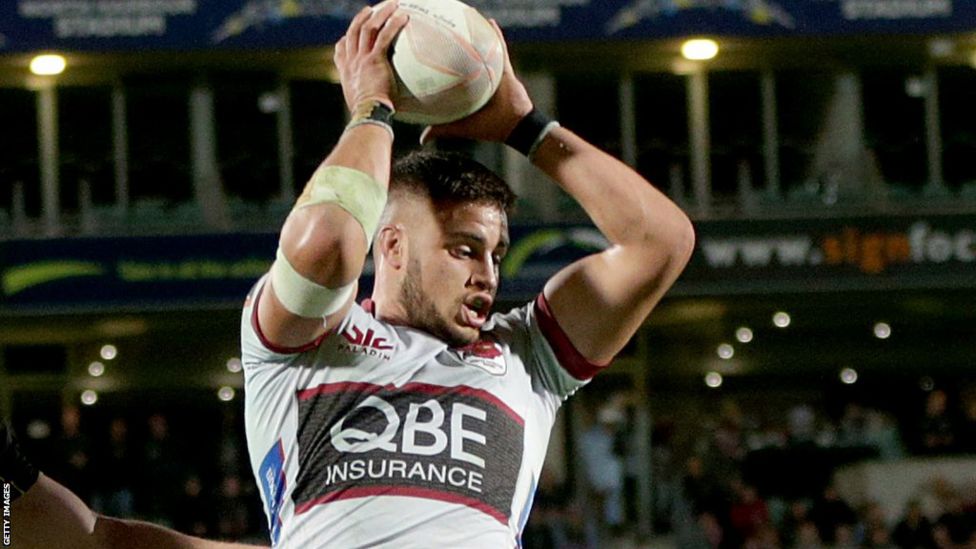 Ethan Roots: How dating the wrong girl was the right move for new ...