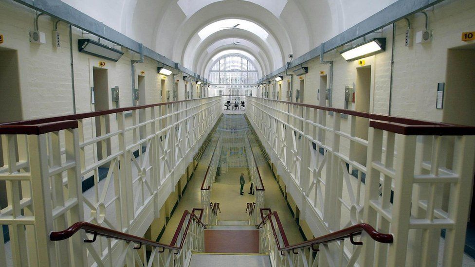 Prison staff misconduct investigations rise by third - BBC News