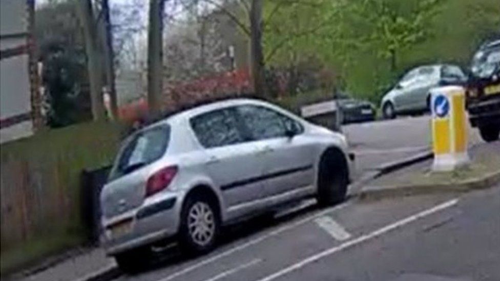 Sadiq Khan and Tooting MP attend knife victim Lewis Elwin's funeral ...