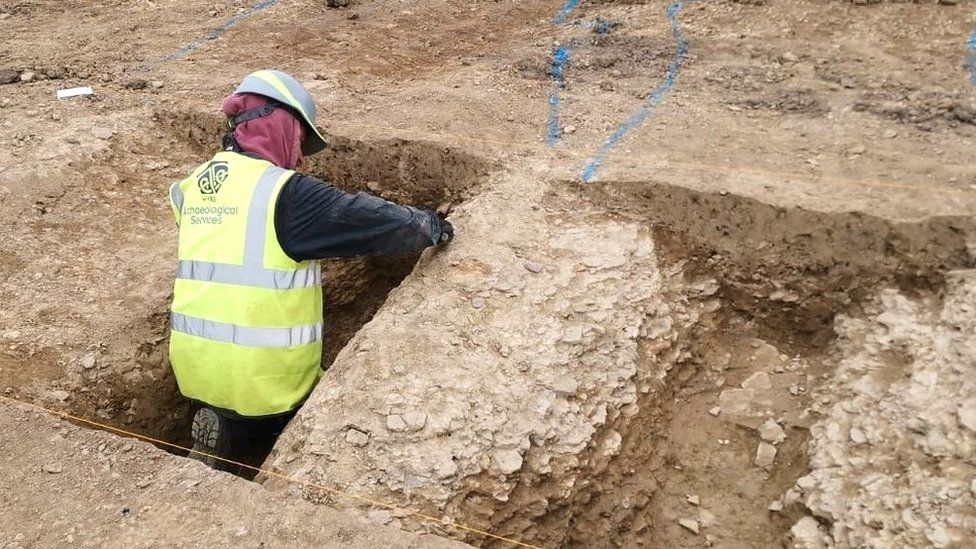 Wakefield: Remains of Roman villa and kilns found in ex-pit village ...