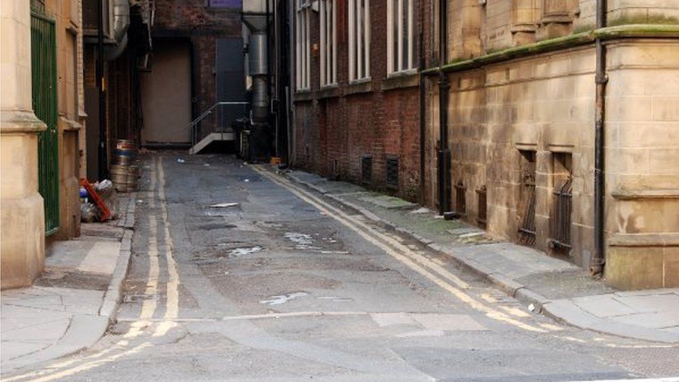 Manchester burglar banned from all back alleys in the city - BBC News