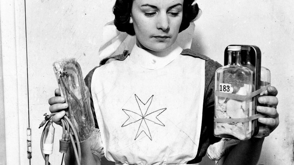 Thousands of pre-NHS healthcare photographs discovered - BBC News