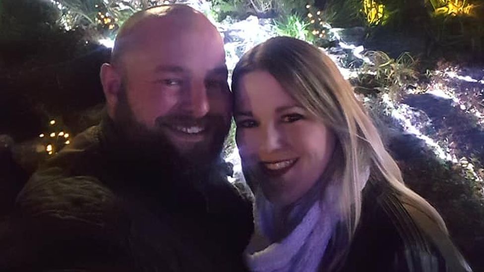 Jamie Davis: Ex-serviceman took own life after suffering PTSD - BBC News