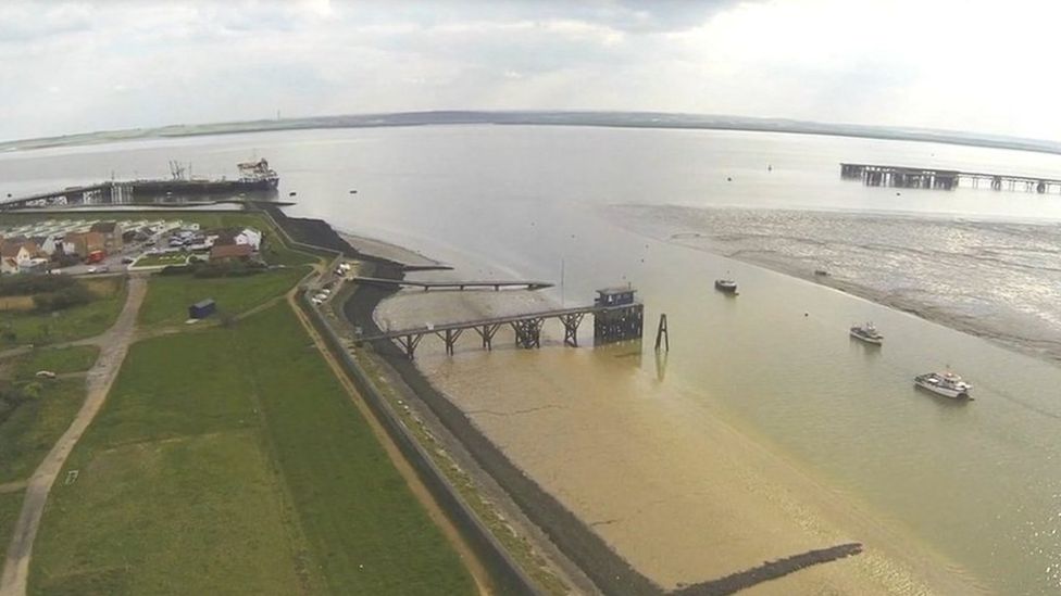 Vandals repeatedly target Redditch community event space - BBC News