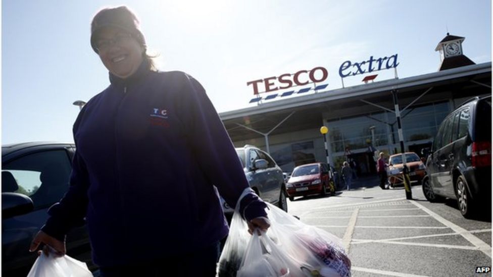 Tesco's sales decline in UK slows - BBC News