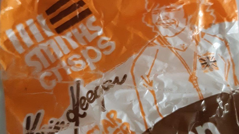 Kevin Keegan 1977 crisp packet found on Cornish beach - BBC News