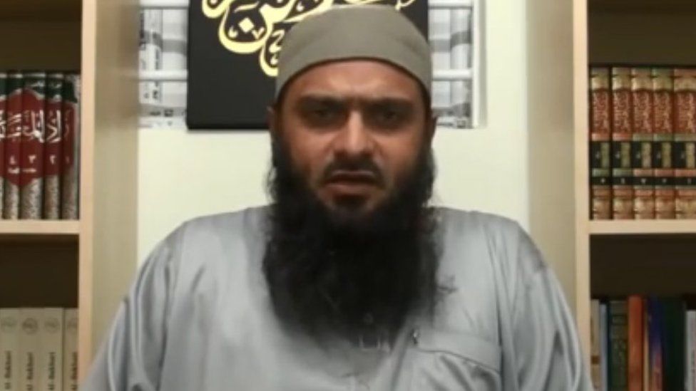 Imam loses libel action against BBC over 'extreme' claim - BBC News