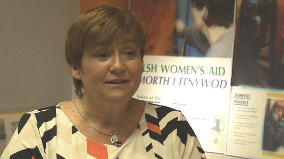 Domestic abuse: 'My ex left me unable to trust myself' - BBC News