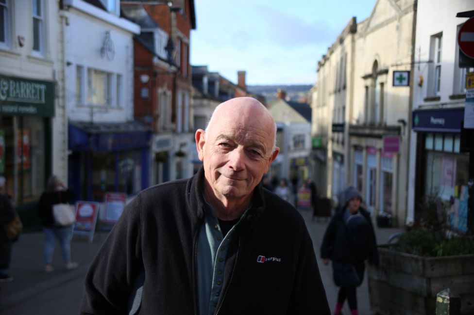 Group of Stroud residents to build cohousing project - BBC News