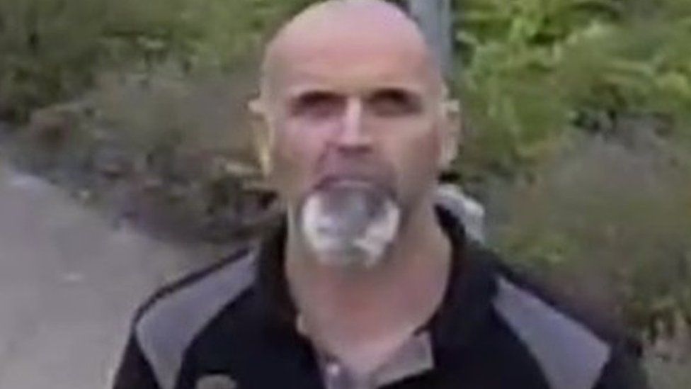 Footage shows 'illegal' drone flight over Lincoln - BBC News