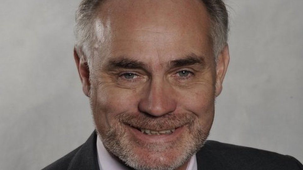 West Yorkshire Police detective lied in rape inquiry, MP says - BBC News