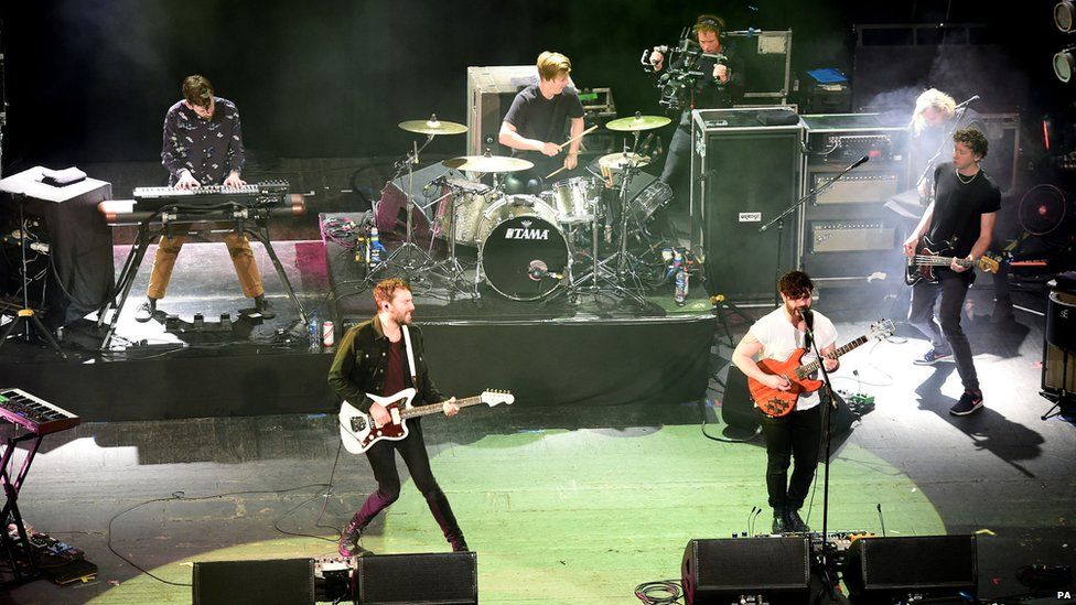 Foals 'feel right' playing bigger venues after arena tour - BBC News