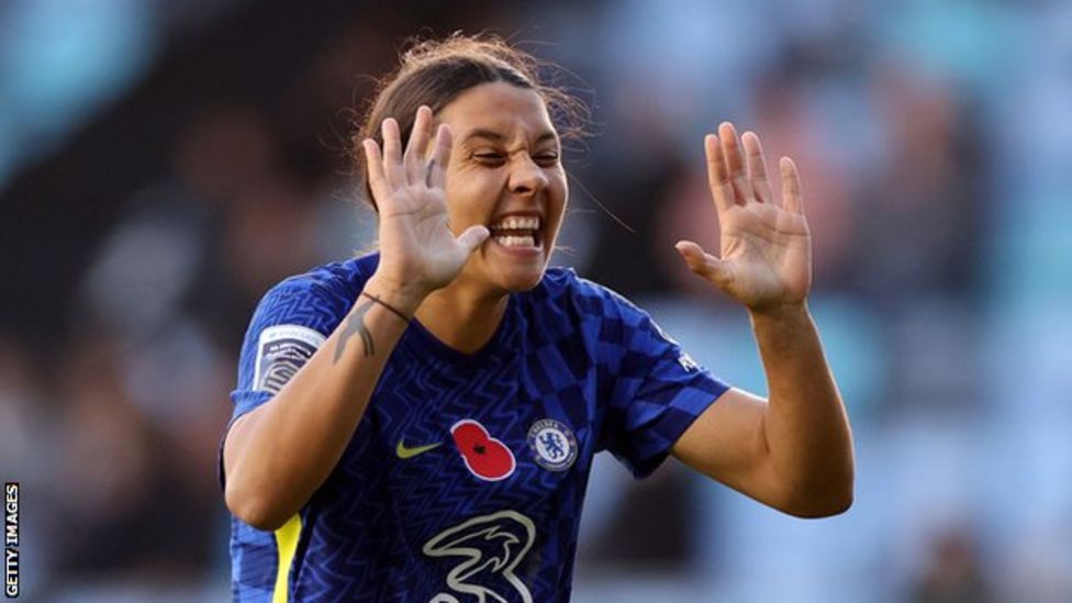 Sam Kerr: Chelsea forward signs new two-year deal with WSL champions ...