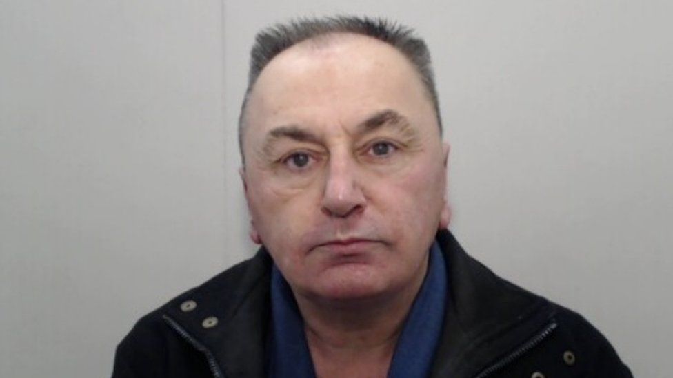 Paedophile ex-St Helens mayor wins name change sentence appeal - BBC News