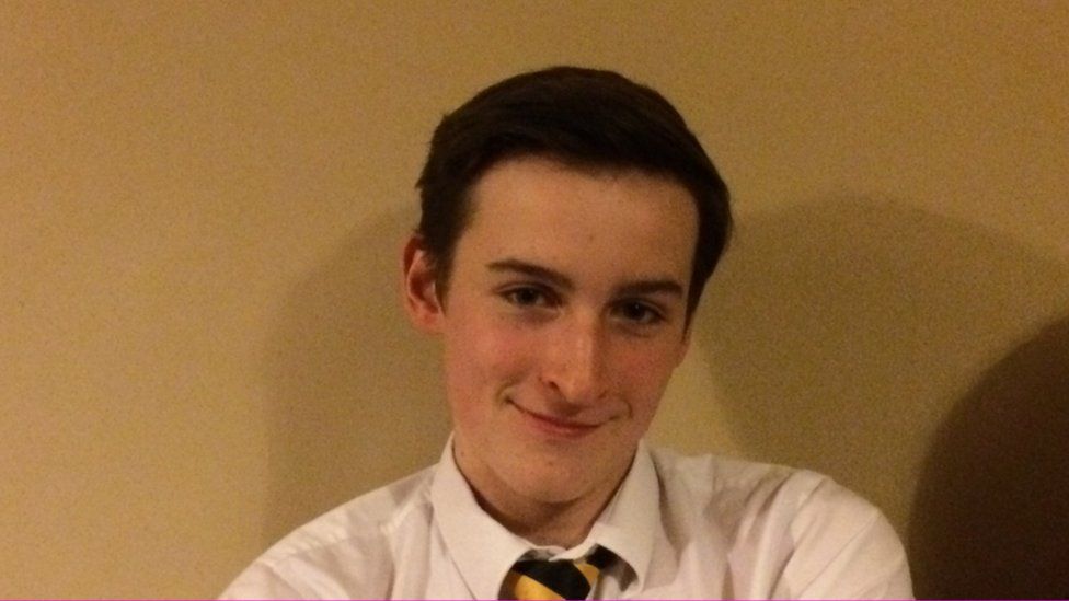 Literacy and numeracy tests: a Newport family's view - BBC News