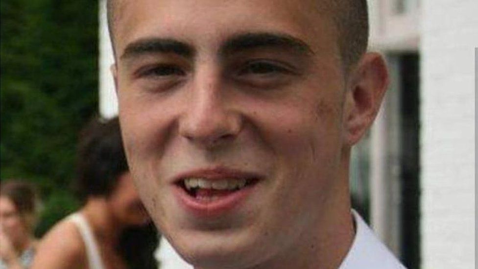 Man admits the manslaughter of Cain Jackson in Rugby - BBC News