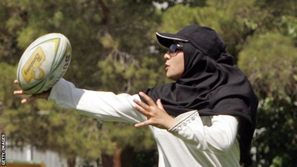 Ramadan: How to exercise, eat and sleep well while fasting - BBC Sport