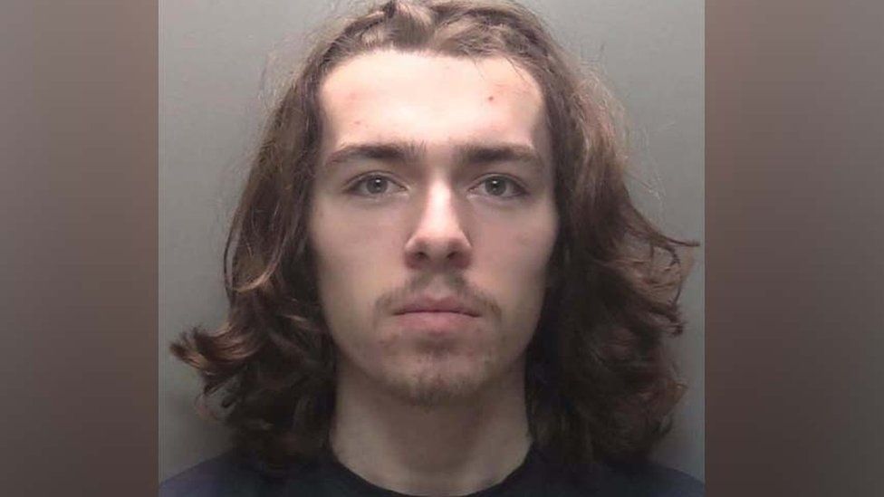 Brother of Elle Edwards' murderer given gang injunction - BBC News