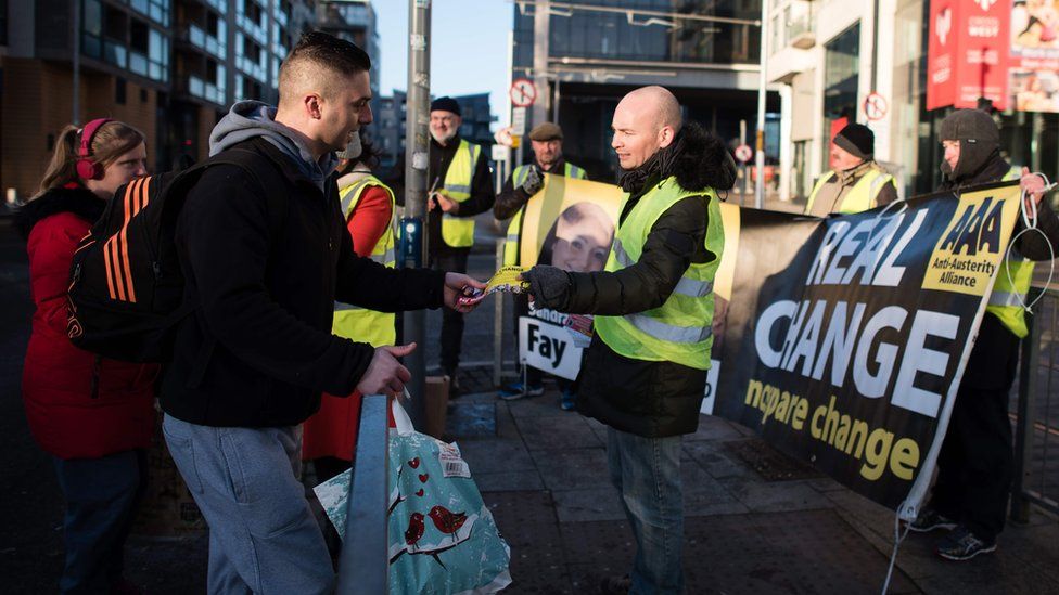 Irish election: Will voters 'keep the recovery going'? - BBC News