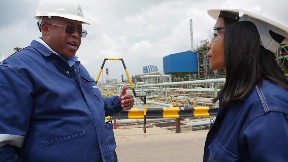 Africa grapples with clean energy conundrum - BBC News