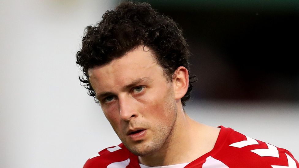 Candystripes sign NI U21 forward Jamie McDonagh - BBC Sport
