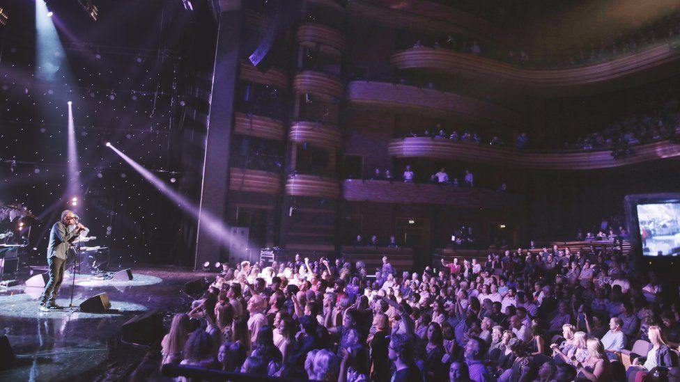 Cariad mwyaf Osian Candelas - BBC Cymru Fyw