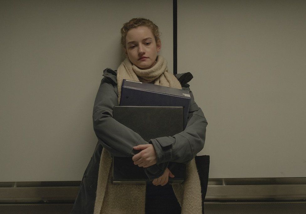 How The Assistant exposes Hollywood's abuse silence - BBC News