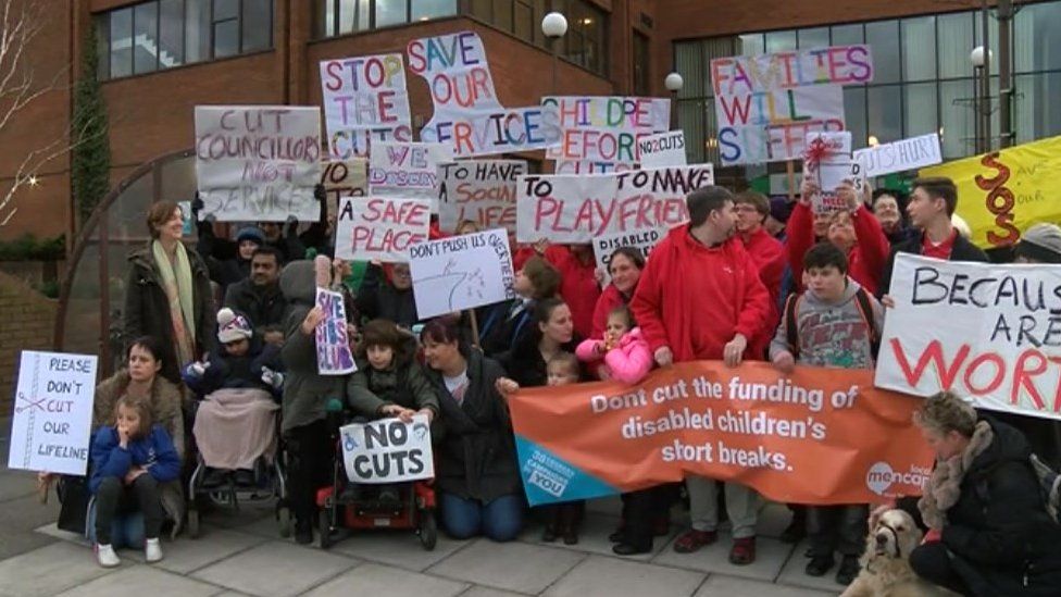 West Berkshire Mencap children's services plan 'will cut lifeline ...
