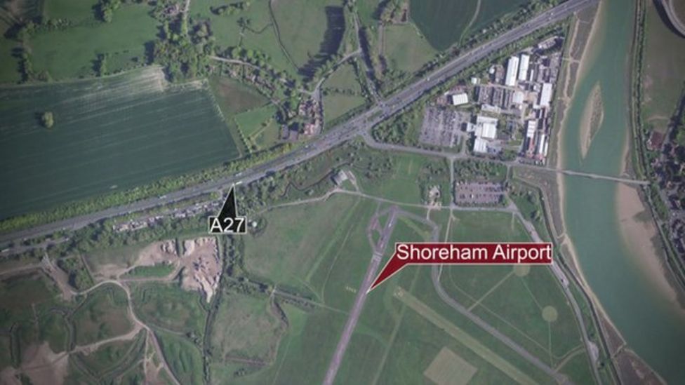 Shoreham air crash: Police fear death toll 'may rise' - BBC News