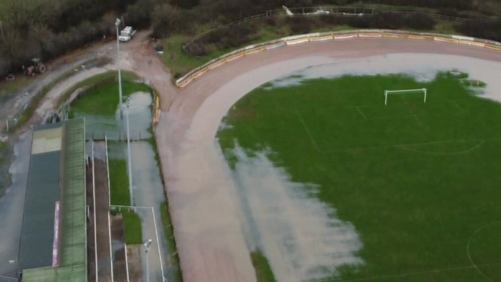 Burst water main causes Smallbrook stadium flood - BBC News