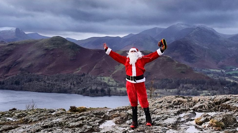 Lake District: Hiker revives Santa walk to combat Christmas loneliness ...