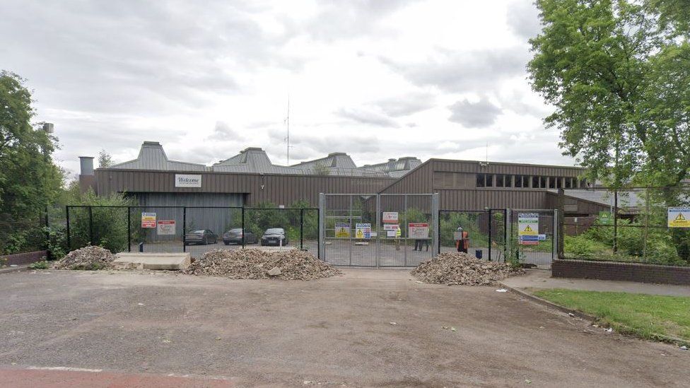 Rotherham: Plans approved for 120 homes on ex-bus depot site - BBC News